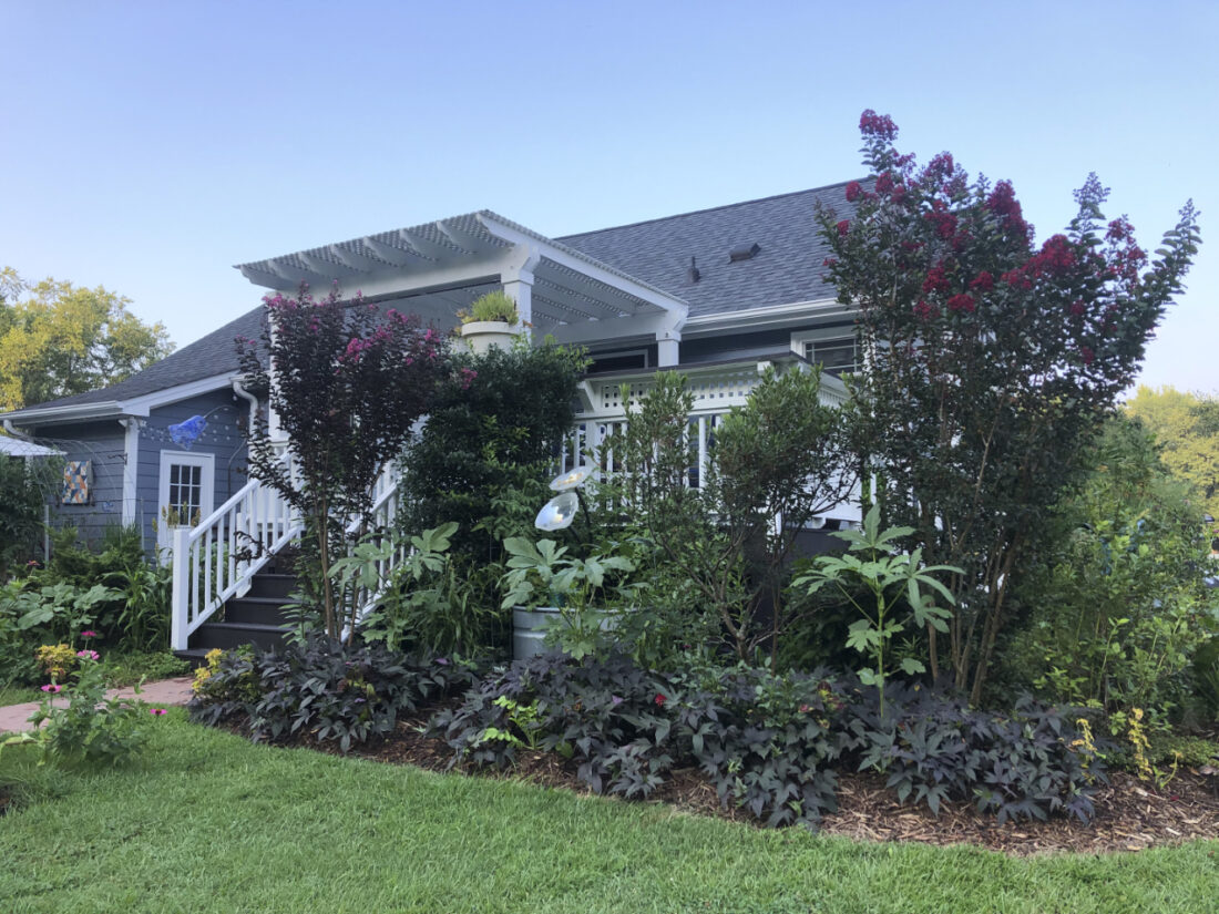 ‘Foodscaping’ slips vegetables in among the flowers for visual appeal ...